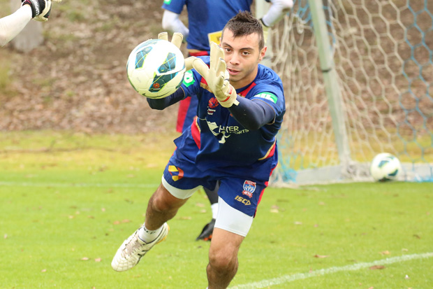 Jets sign goalkeeper John Solari - Newcastle Jets