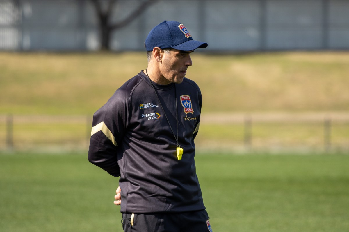 Get to know Rob Stanton - Newcastle Jets