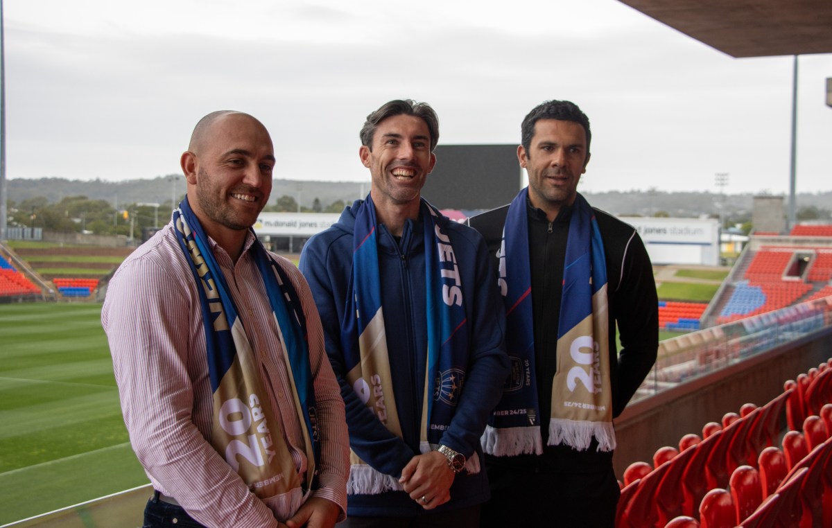 Jets legends return to field of dreams - Newcastle Jets