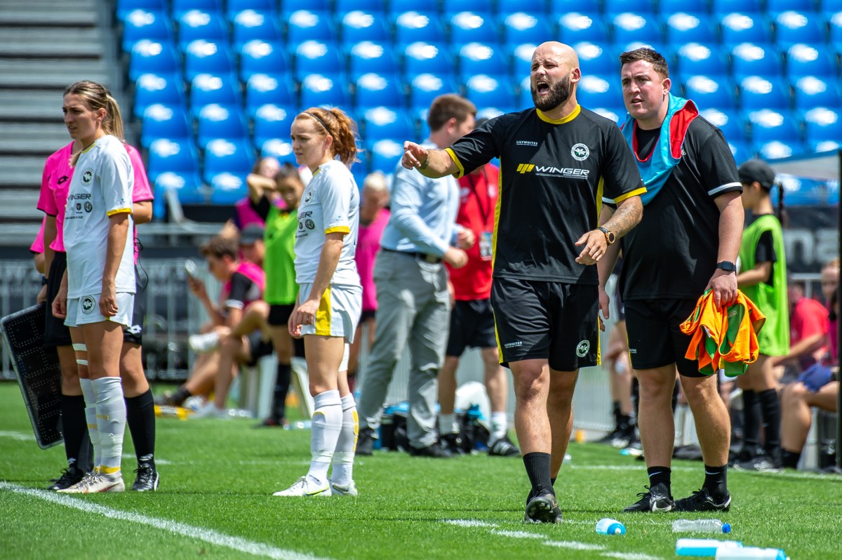 Get to Know: Stephen Hoyle - Newcastle Jets