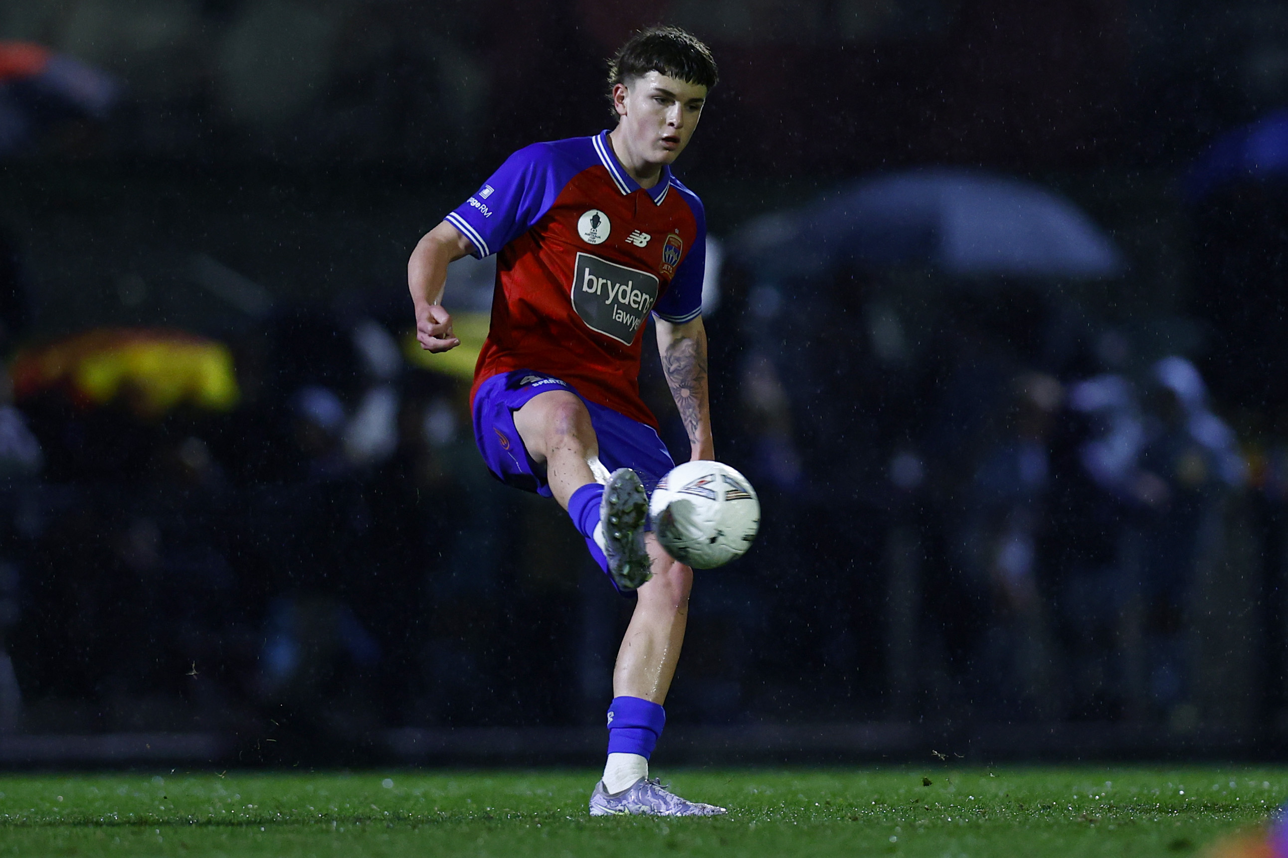 Jets Academy graduate Max Cooper Signs Scholarship Deal - Newcastle Jets