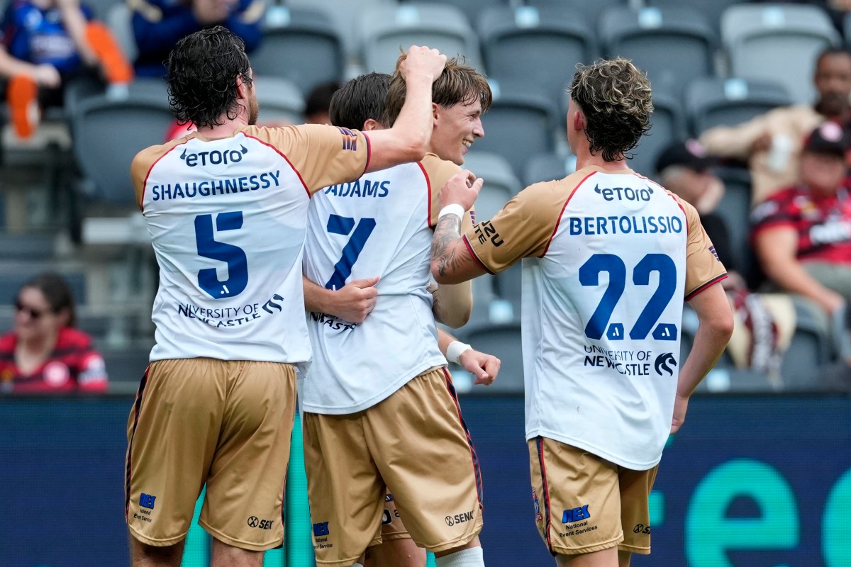 Match Report: Box Office Jets Defeat Wanderers To Jump Into Top Three ...